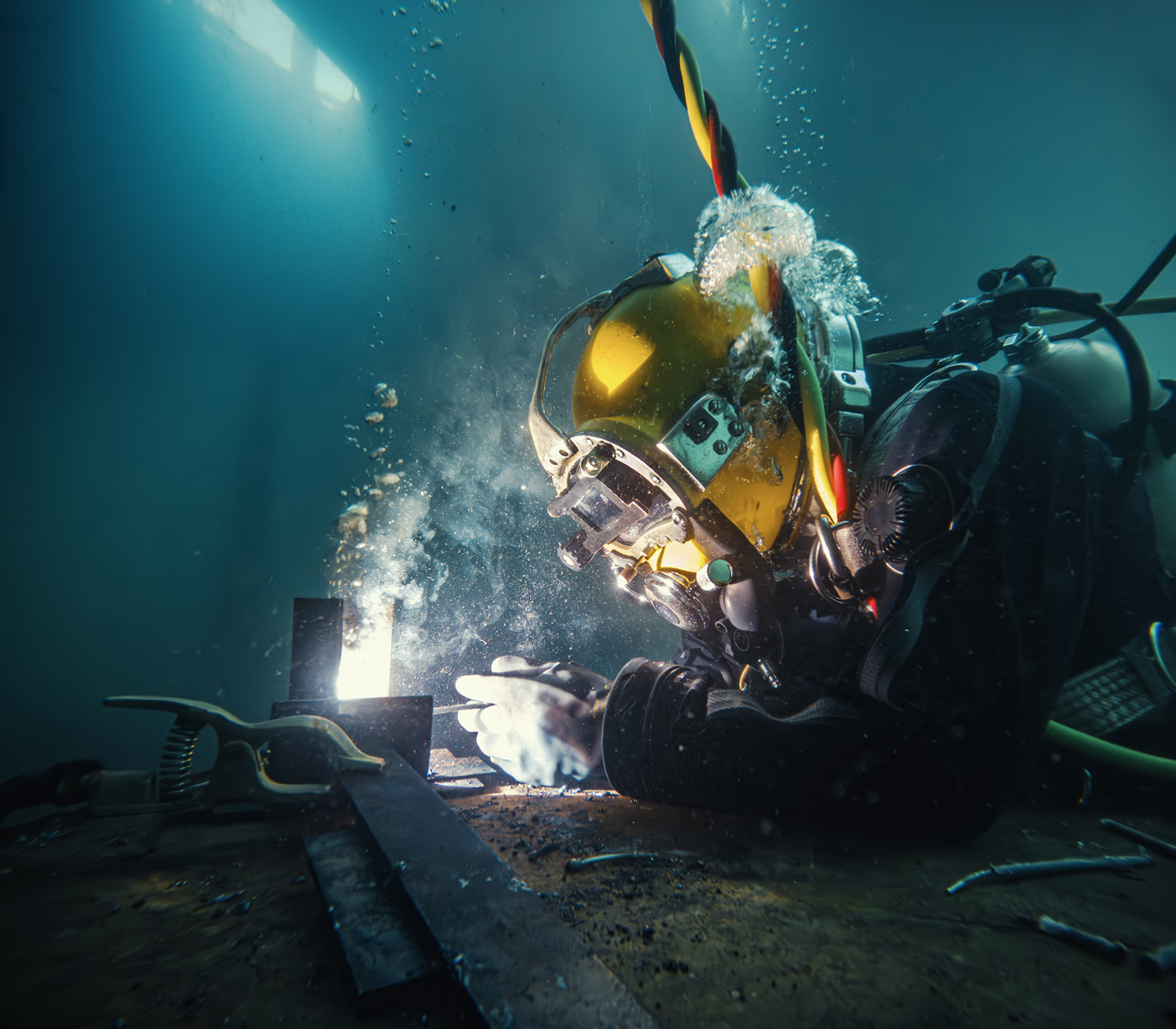 Commercial And Technical Diving, What is the Difference? - Scuba.com