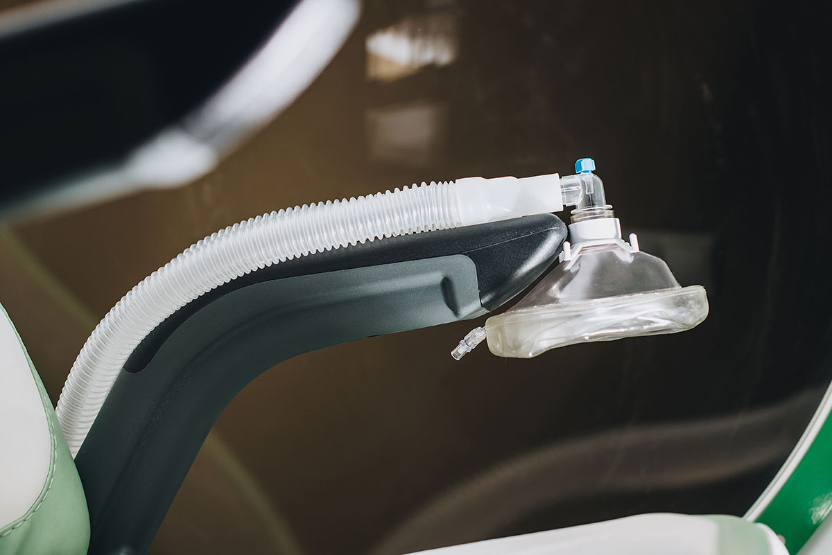 How A Hyperbaric Chamber Helps in Decompression - Scuba.com