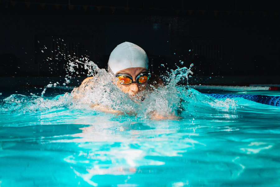 What are the Proper Breathing Techniques for Swimming?
