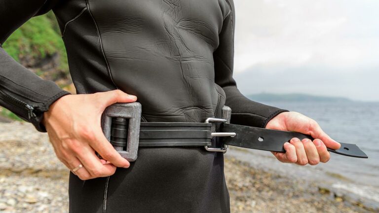 Buoyancy Calculator: How to Plan Your Scuba Dive Weight - Scuba.com