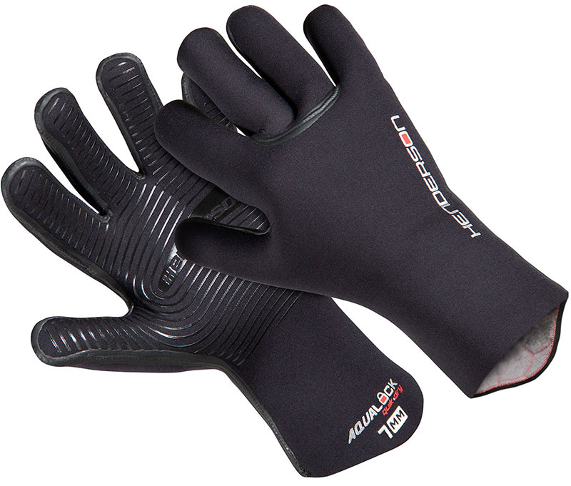 Scuba Gloves: Essential For Cold Water Dives - DeepDive