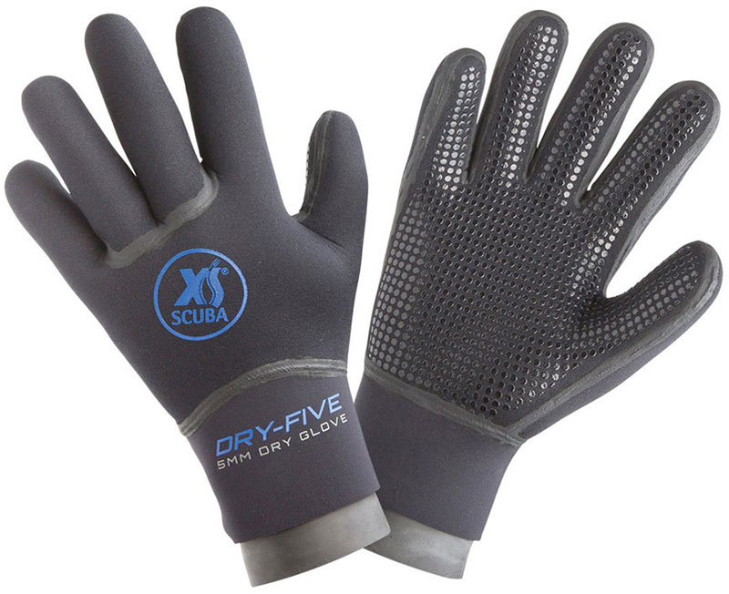 Scuba Gloves: Essential For Cold Water Dives - DeepDive