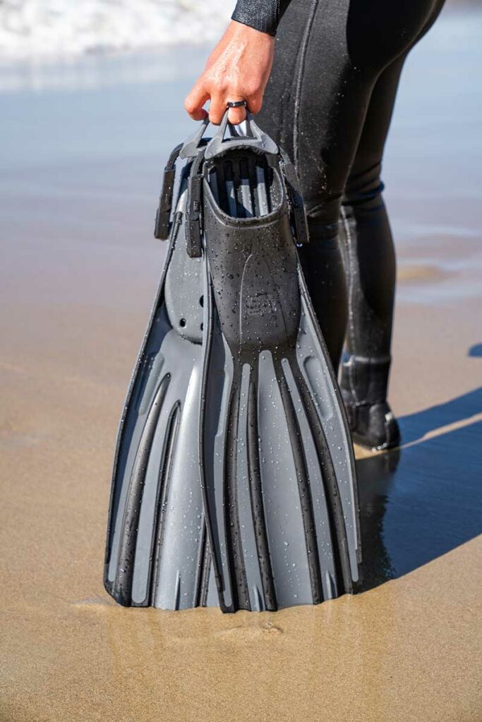 Fourth Element Rec Fins: Hands-on Review with Stan Moniz - DeepDive