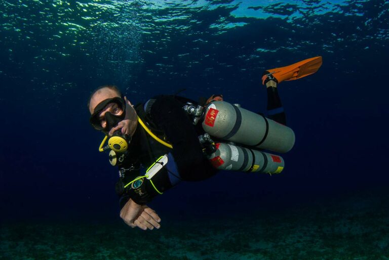Sidemount Diving: What Is It & Why You Should Try It - Scuba.com
