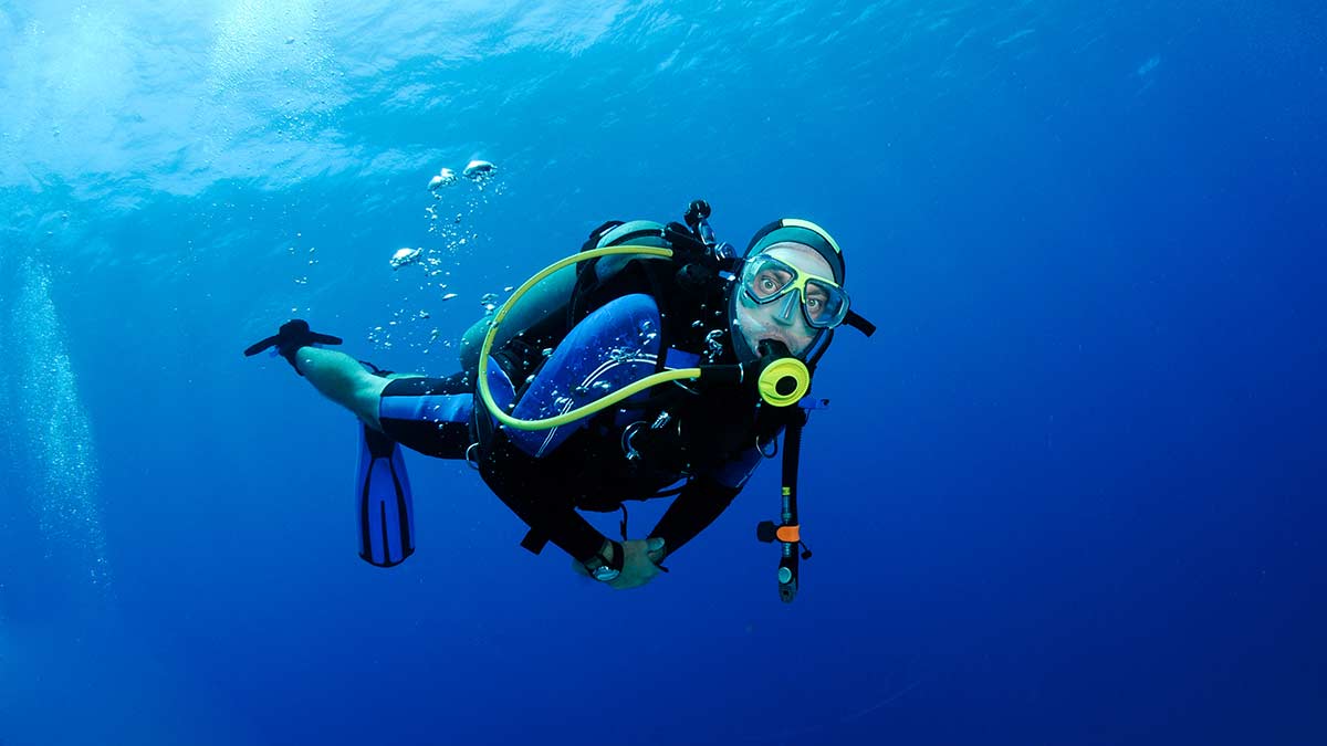 How to Choose and Care for Your Scuba Diving Mask - Scuba.com