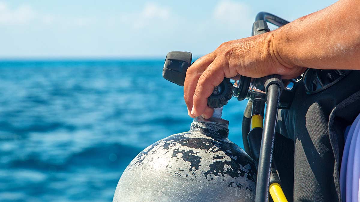 Ultimate Guide to Scuba Diving Tanks - Scuba.com