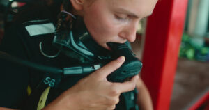 Beginner’s Guide to Dive Safety - Scuba.com
