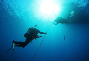 Beginner’s Guide to Dive Safety - Scuba.com